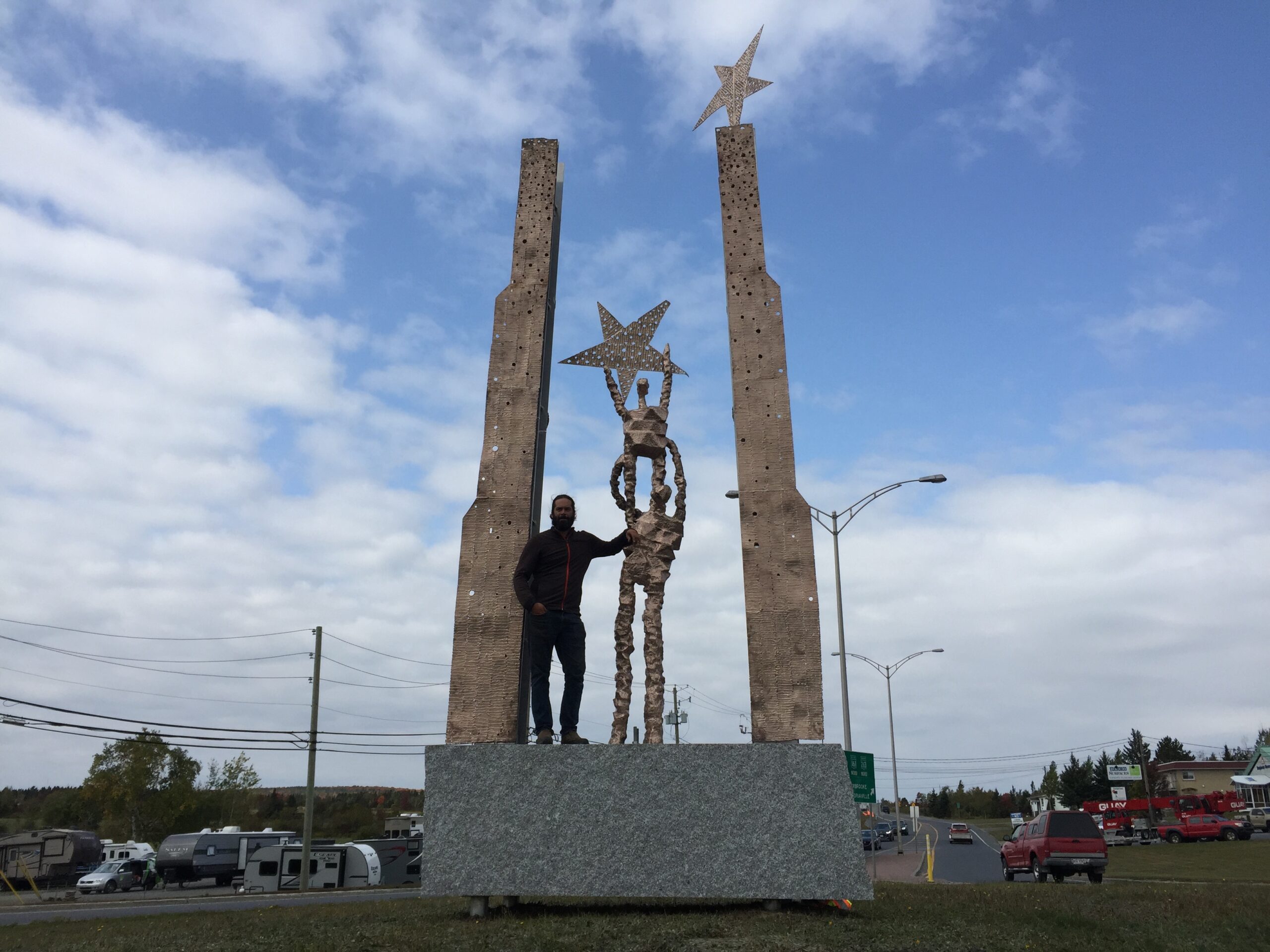 Sculpture La Porte des étoiles - Nantes – La route des sommets